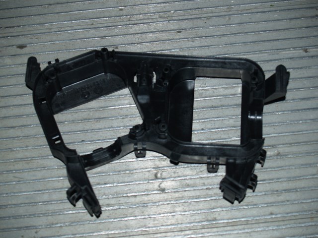 6Q0820892B VAG кронштейн