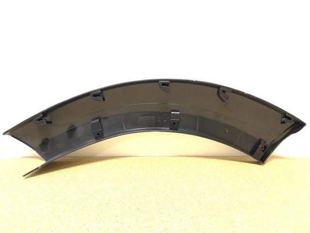 LR010627 Britpart расширитель (накладка арки заднего крыла правый)