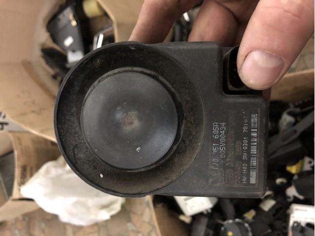 1J0951605A VAG сирена противоугонной системы