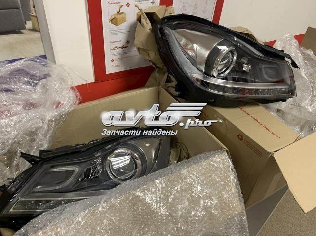 A2048203639 Mercedes фара правая