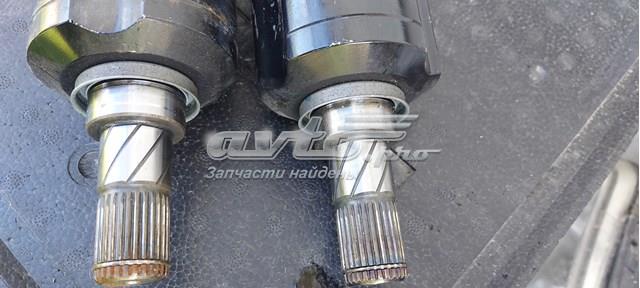 3815A065 Chrysler привод передний левый