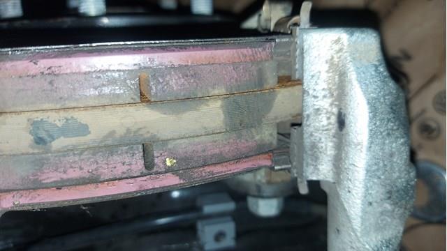 4605B987 Mitsubishi колодки тормозные задние дисковые