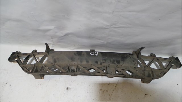 4L0807329 VAG Кронштейн бампера заднего центральный