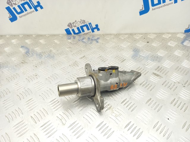 A1664300201 Mercedes цилиндр тормозной главный