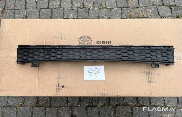 A1678858005 Mercedes накладка бампера