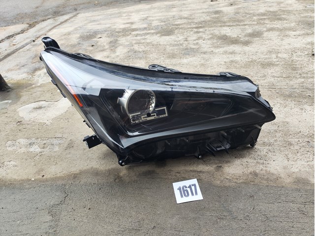 8114078190 Toyota фара правая