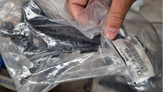 BCKA500U0A Mazda кронштейн бампера