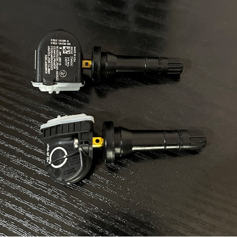 F2GZ1A189A Ford датчик давления воздуха в шинах