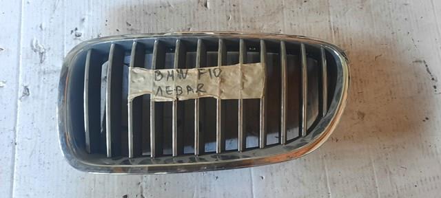 51137200727 BMW решетка радиатора левая