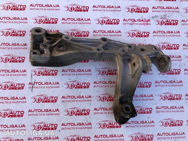 1K0199295E VAG кронштейн передней балки