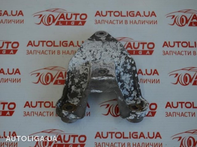 51717137353 BMW консоль опоры рулевой колонки