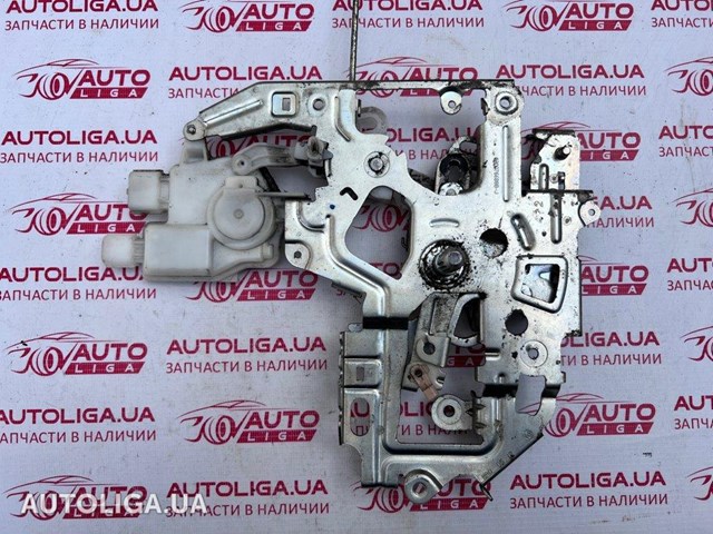 8200766888 Renault (RVI) замок двери задней правой распашной