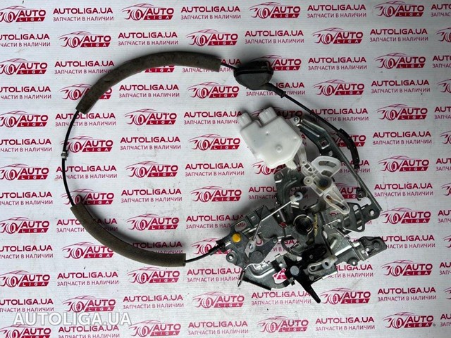 826703236R Renault (RVI) замок двери боковой сдвижной правой