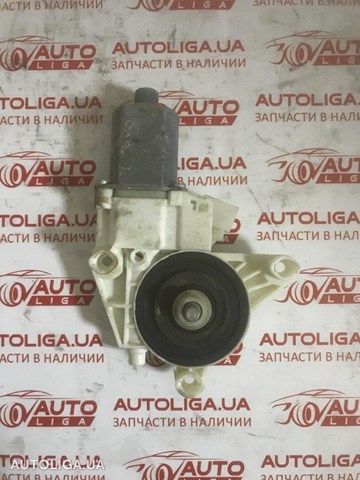 A447906350064 Mercedes новая оригинальная запчать