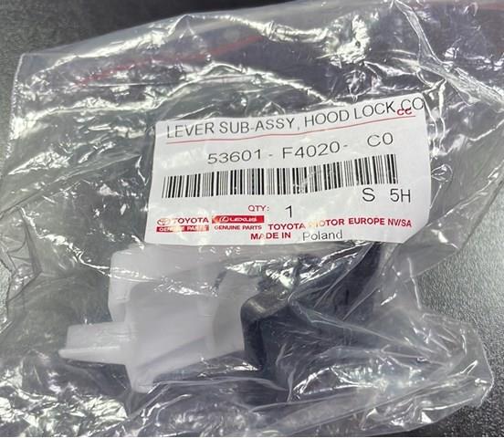 53601F4020C0 Toyota рычаг открывания капота