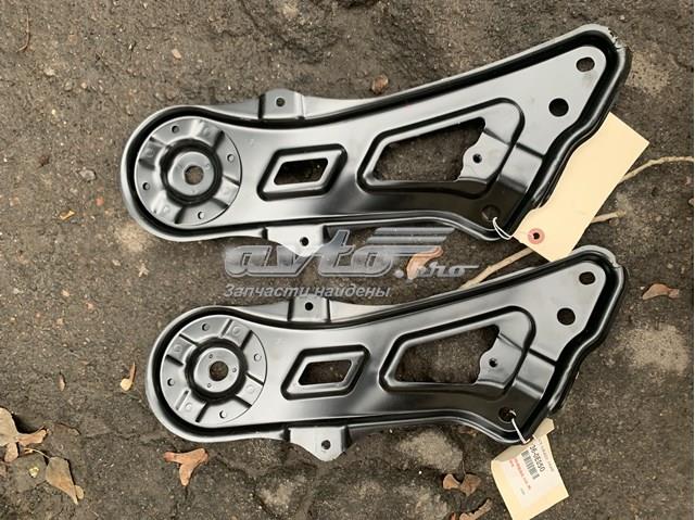 510360E050 Toyota кронштейн рами