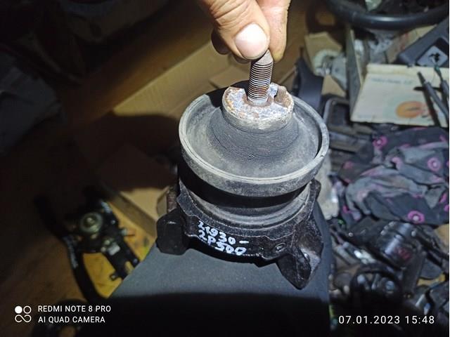219302P500 Hyundai/Kia Подушка (опора) двигателя задняя