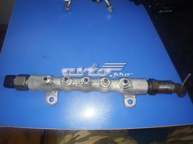 238100R020 Toyota Распределитель топлива (рампа)