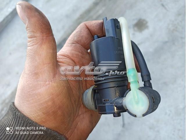 289208995B Nissan насос-мотор омывателя стекла переднего