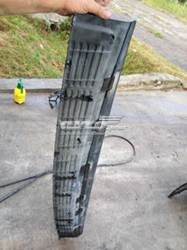 5216260040 Toyota накладка бампера заднего верхняя защитная