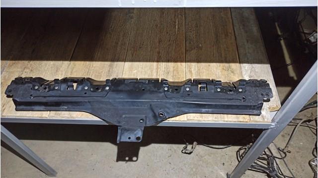 5250660100 Toyota кронштейн бампера переднего центральный