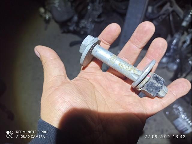 552602B100 Hyundai/Kia болт крепления заднего нижнего рычага, внутренний