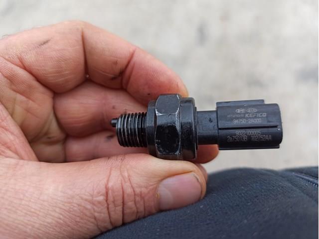 947502A000 Hyundai/Kia датчик давления масла