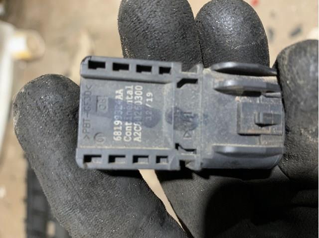 68199324AA Chrysler датчик давления во впускном коллекторе, map