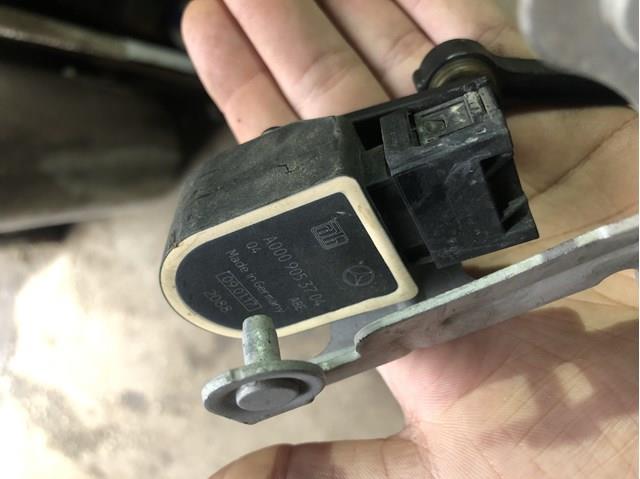 A0009053704 Mercedes датчик уровня положения кузова