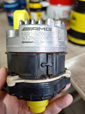 A0005002300 Mercedes помпа водяная (насос охлаждения, дополнительный