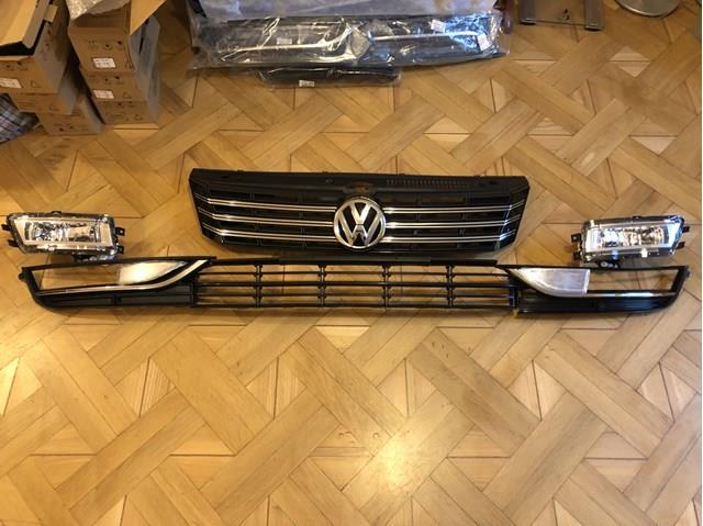 561853665A9B9 China решетка бампера переднего левая