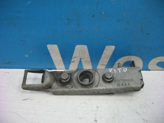 A6397500650 Mercedes замок капота