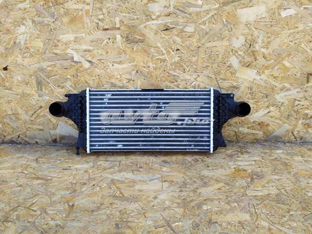 Радиатор интеркуллера на Mercedes GL-Class (X166)