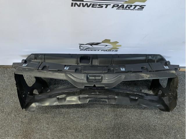 51747255413 BMW воздуховод (дефлектор радиатора)