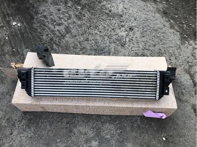 144960015R Renault (RVI) радиатор интеркуллера