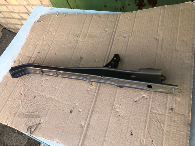 532080E070 Toyota суппорт радиатора вертикальный (монтажная панель