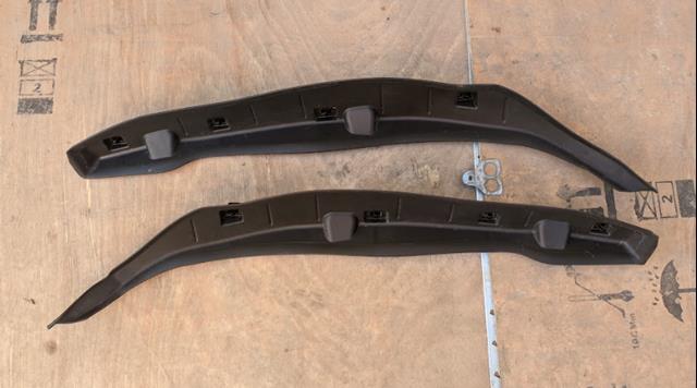 51487395550 BMW уплотнитель боковины п