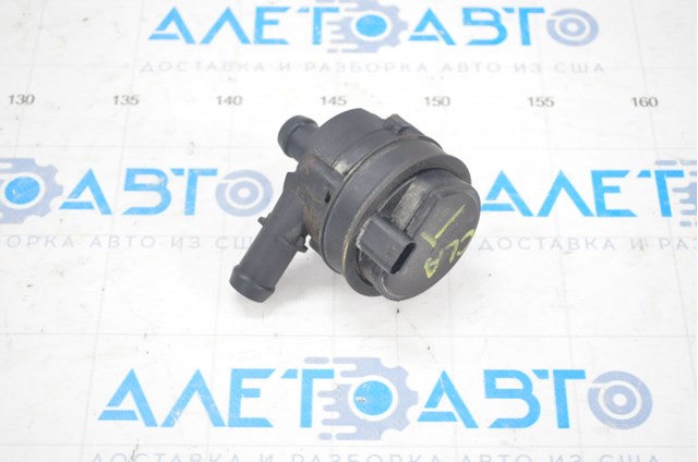 000-500-06-86 Mercedes помпа водяная