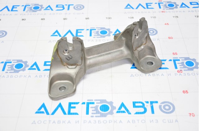 22326796613 BMW несущий кронштейн кпп