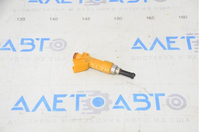 2320939275 Toyota форсунка впрыска топлива