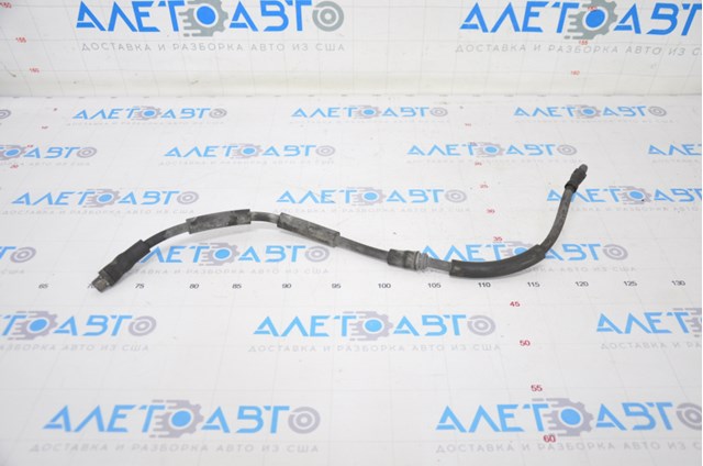 Гибкая тормозная трубка передняя на BMW X5 (E70)