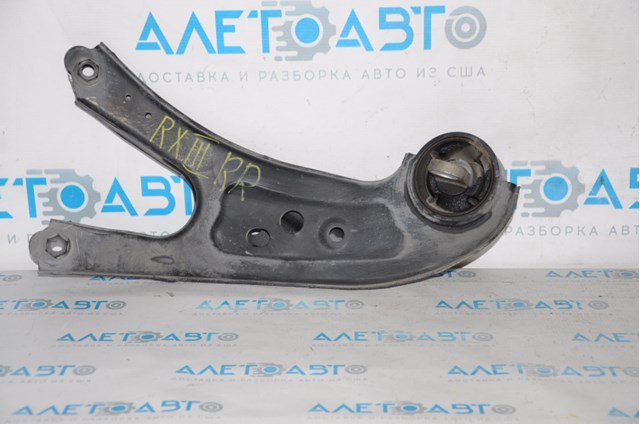 4876048060 Toyota рычаг (тяга задней подвески продольный нижний правый)