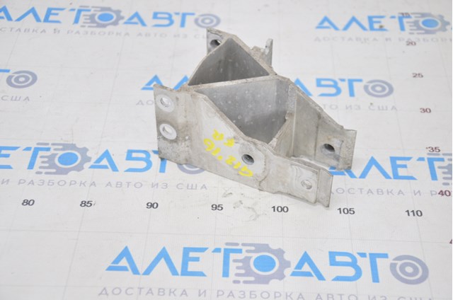 51117357216 BMW кронштейн усилителя переднего бампера