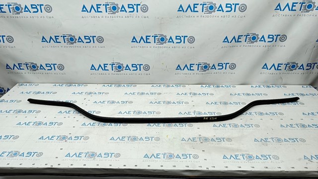 51767294489 BMW уплотнитель капота