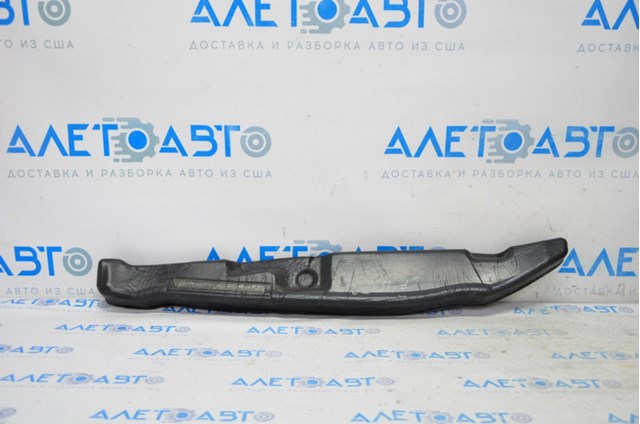 84126C1000 Hyundai/Kia уплотнение переднего крыла