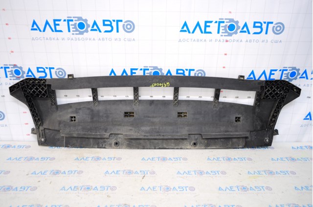 8R0807233C VAG защита бампера переднего