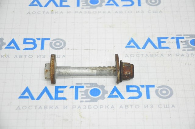 WHT001761 VAG болт крепления заднего нижнего рычага