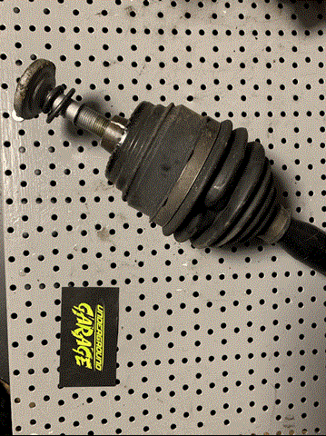 31608643183 BMW полуось (привод передняя левая)