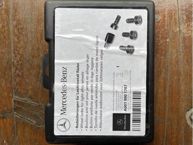 A0019901707 Mercedes колесный болт