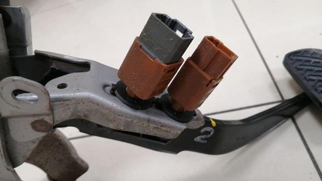 Датчик включения стопсигнала на Nissan Murano Z51 внедорожник (2007 ...